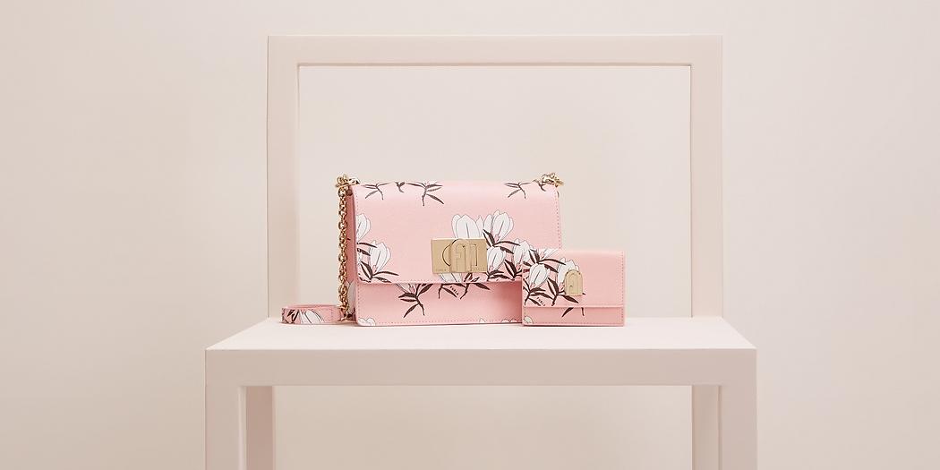 FURLA – フルラ公式オンラインストア