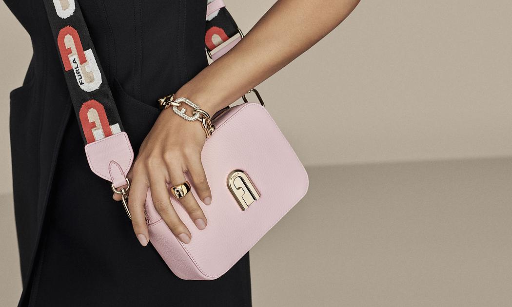 Furla | online store e sito ufficiale - borse, portafogli e accessori