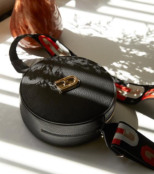 Furla | e-shop y web oficial - bolsos, carteras y accesorios